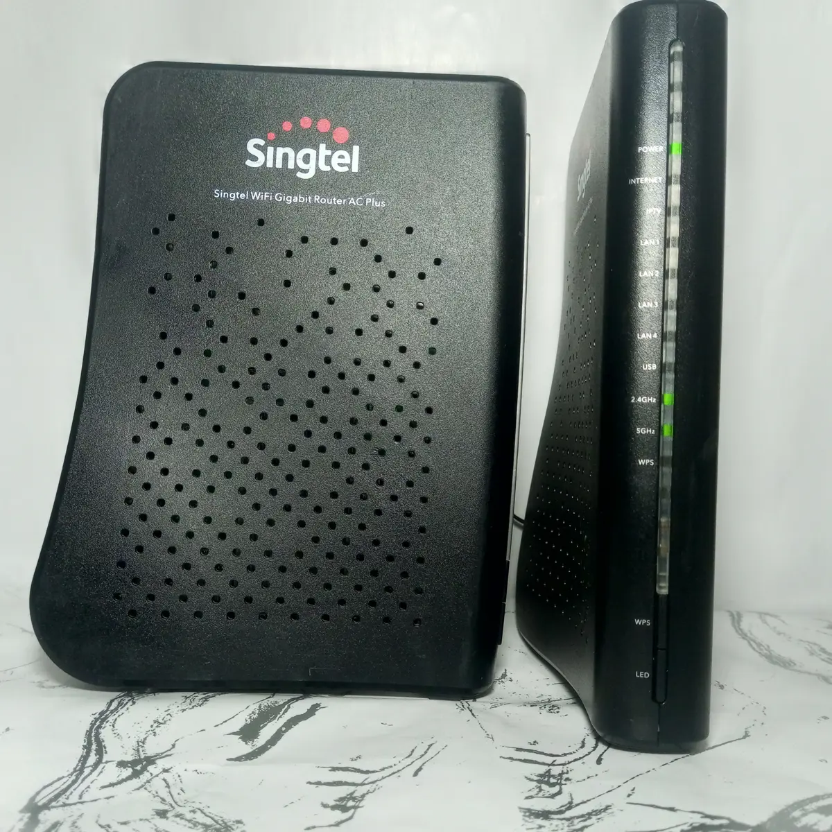 Singtel Wi-Fi Gigabit AC Plus Router